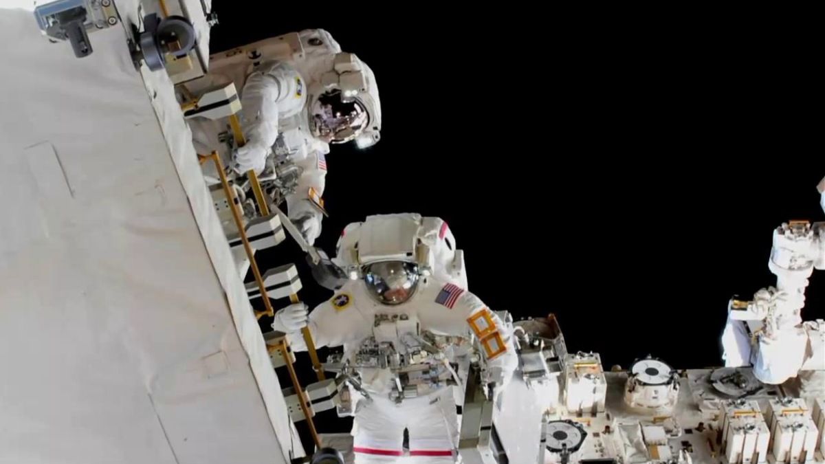First all-female spacewalk cancelled because they 'couldn't find the ...